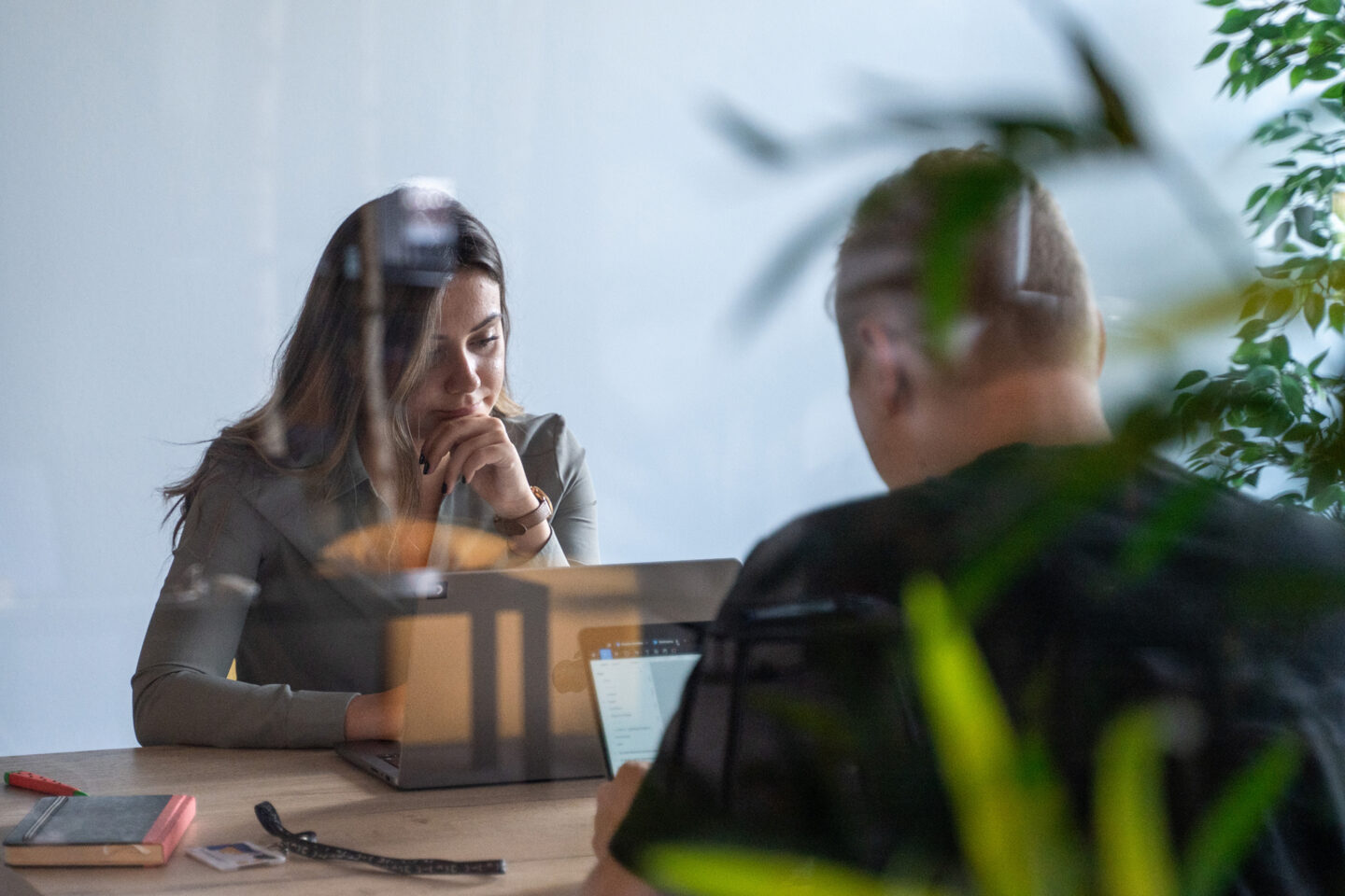 JavaScript vs TypeScript: detailed comparison | DECODE