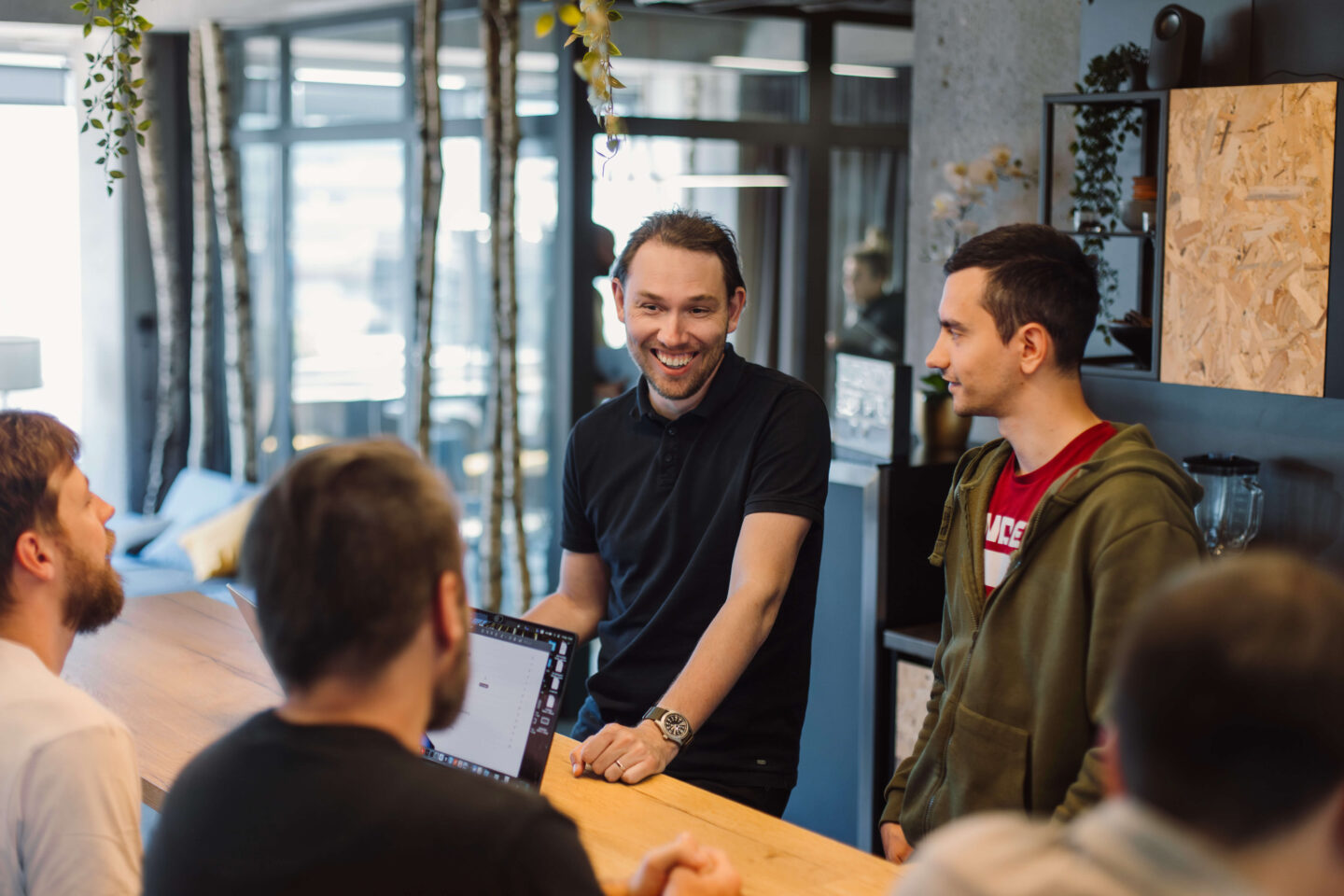 Expert advice for managing large software teams on high-stakes projects: The Roadmap podcast ...